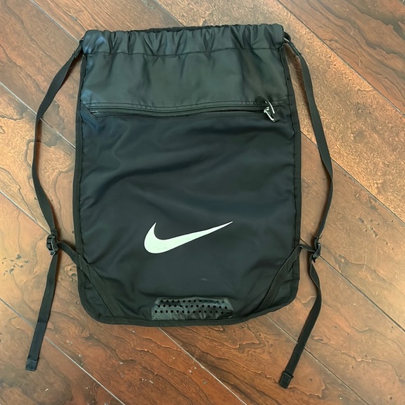 Nike | Bags | Nike Drawstring Bag With Zipper | Poshmark